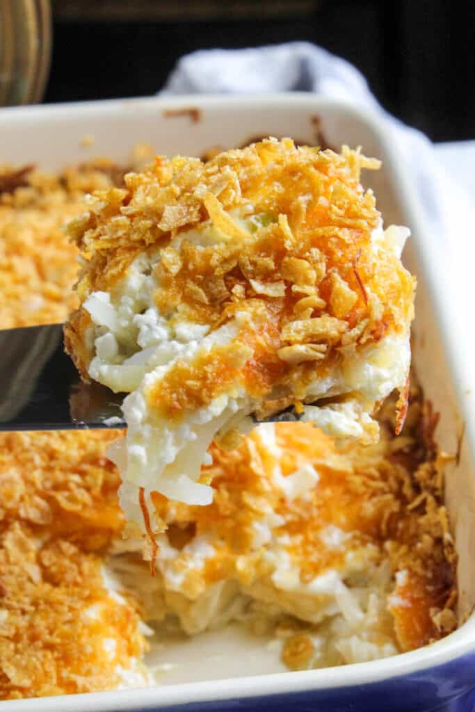 Cheesy Potatoes Hash Brown Casserole - the hungry bluebird