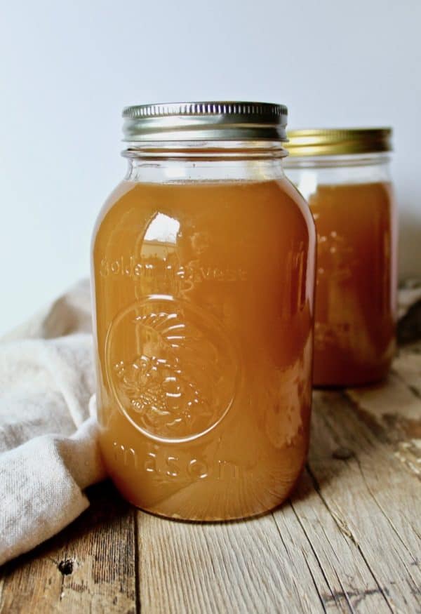 Homemade Turkey Stock Recipe for Thanksgiving - The Hungry Bluebird