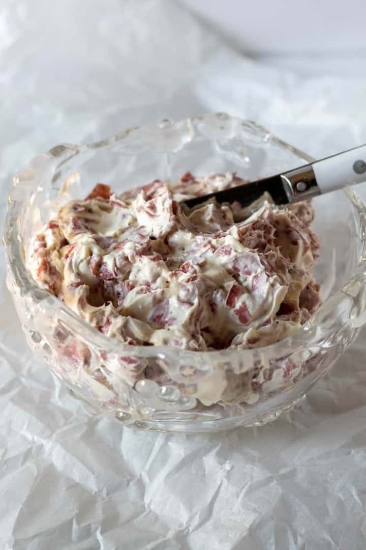 Cream Cheese and Chipped Beef Dip Recipe - The Hungry Bluebird