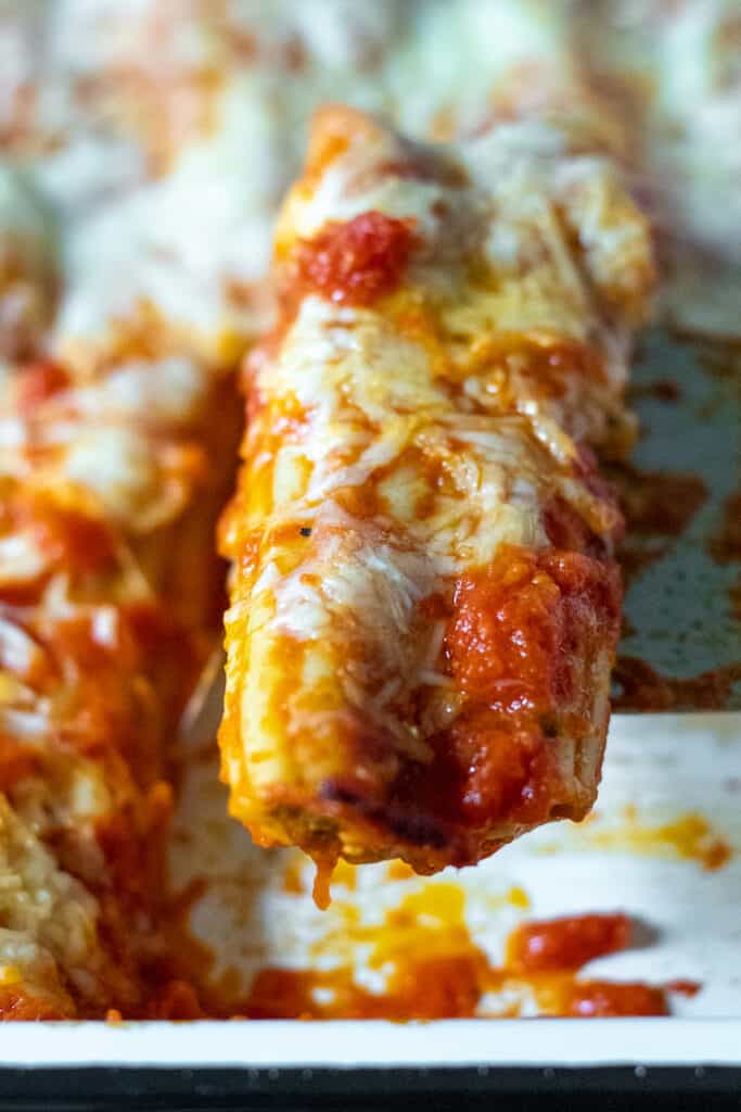 Cheesy Ground Beef Manicotti - The Hungry Bluebird